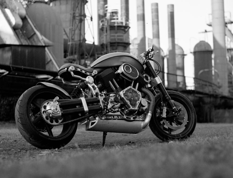 HELL ON WHEELS: CONFEDERATE X132 HELLCAT