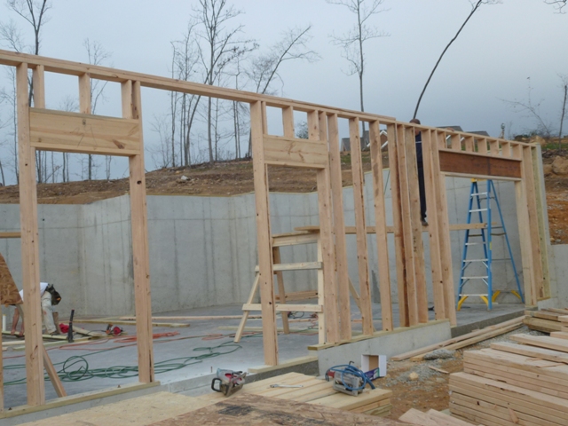 3 Little Zzz's for me: Raising Walls