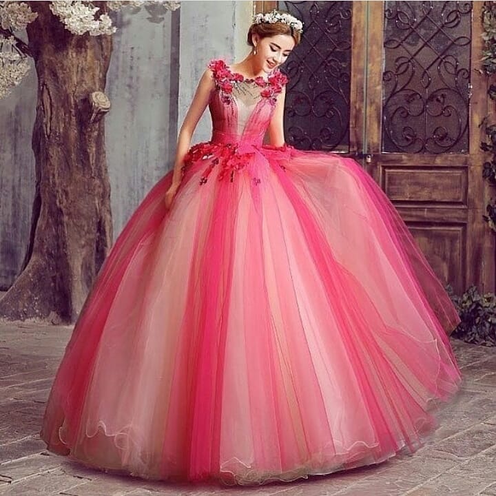 Prabashwara : Most beautiful ladies dresses