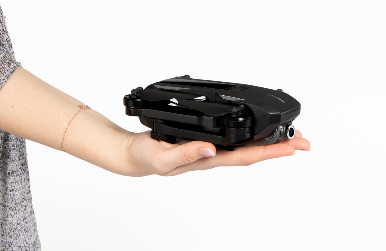 Mantis Q, nuovo drone 4K pieghevole Yuneec con comandi vocali e ...