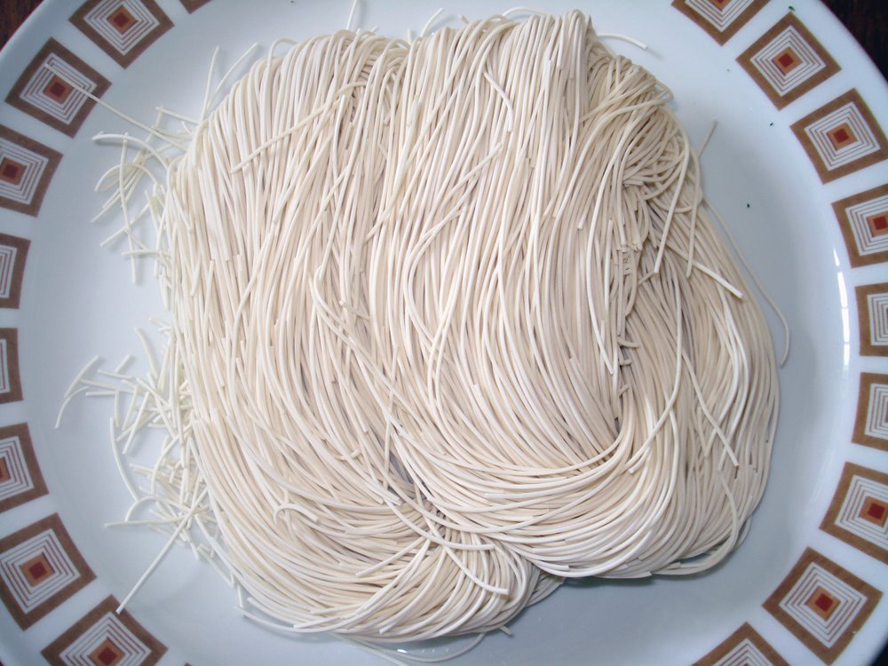 aunty celia's family meals: Misua (mee sua) soup