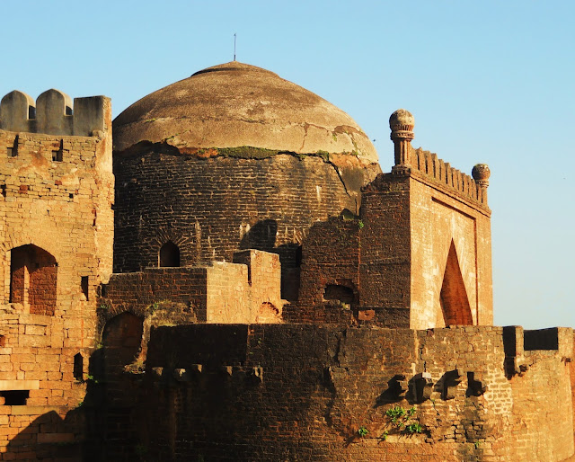 evenfewergoats: Bidar