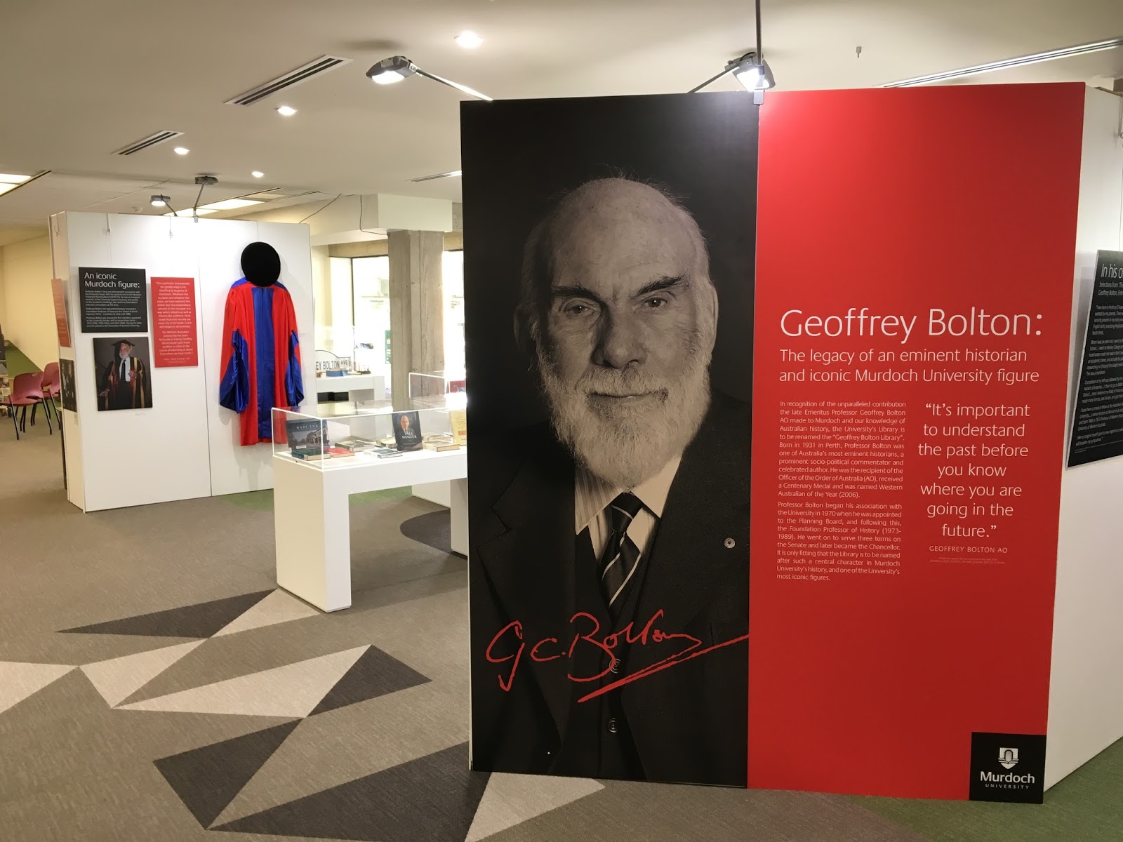 Murdoch University: Library News: Library renamed in honour of Murdoch ...