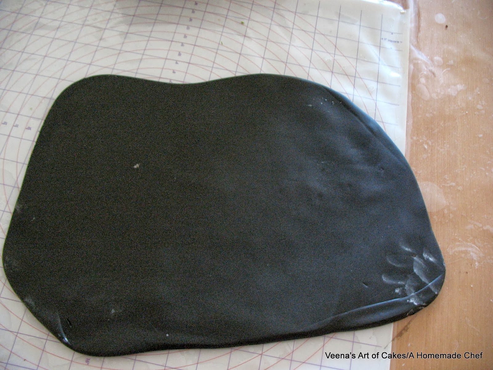 Veena's Art of Cakes: How to make Black Fondant