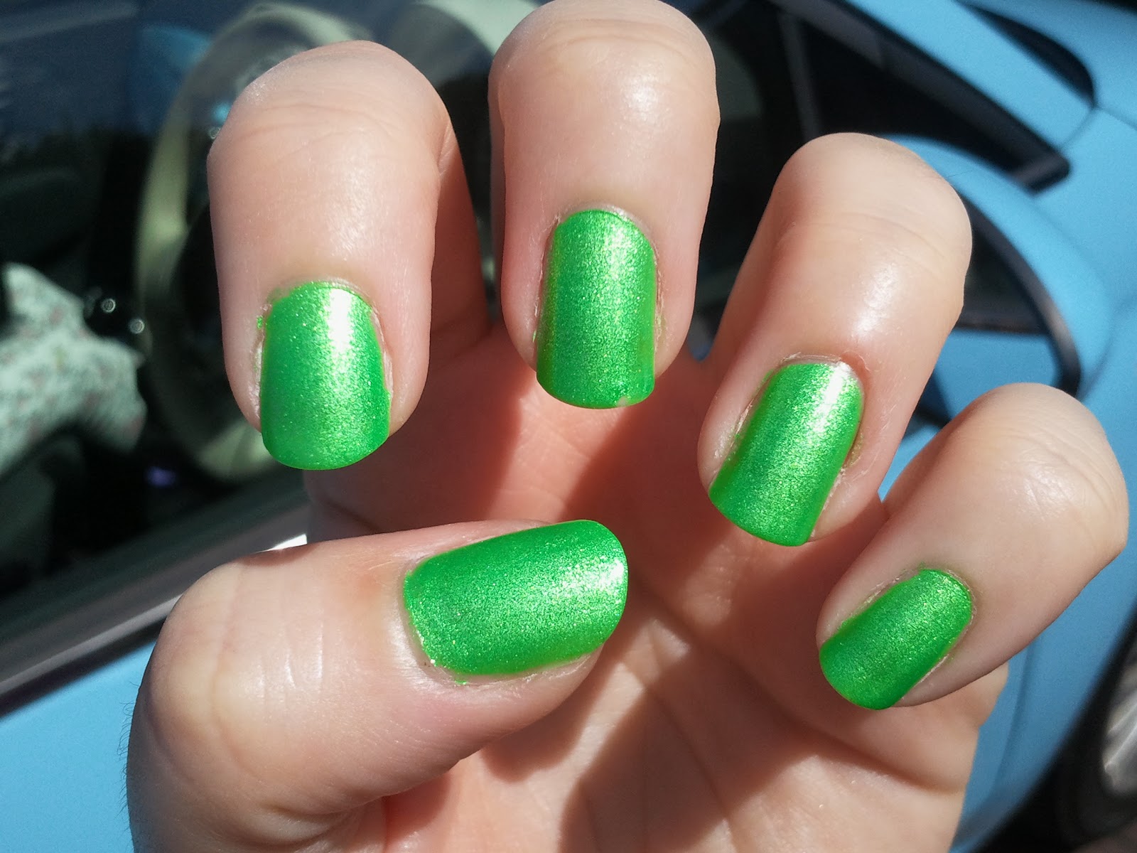 Amelia's Allsorts: Illamasqua Paranormal Collection UV Nail Polish 'Omen'