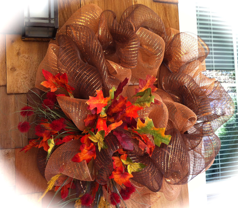 everyday donna: Make A Wreath Using Deco Mesh