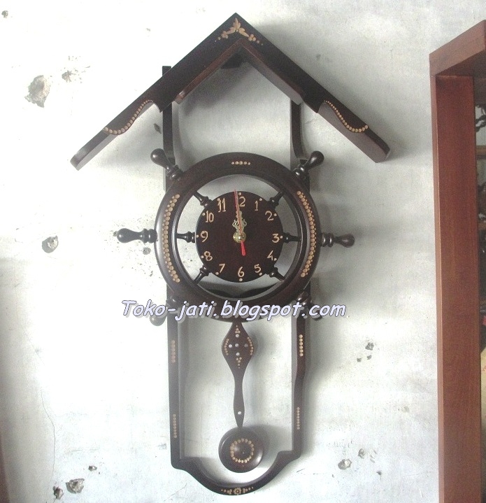 Kerajinan Kayu Jati: Jam Dinding Unik