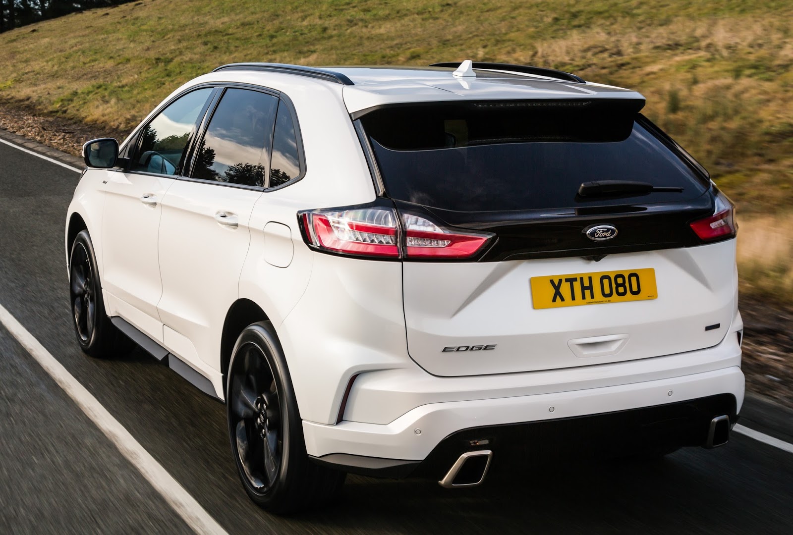 Ford Edge ST Line, com novo design, é destaque da marca em Genebra