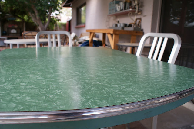 Reminisce...: vintage formica table