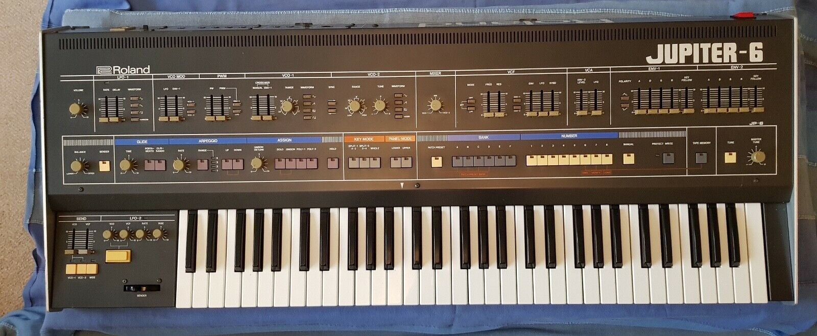 MATRIXSYNTH: ROLAND JUPITER 6 ANALOG SYNTH