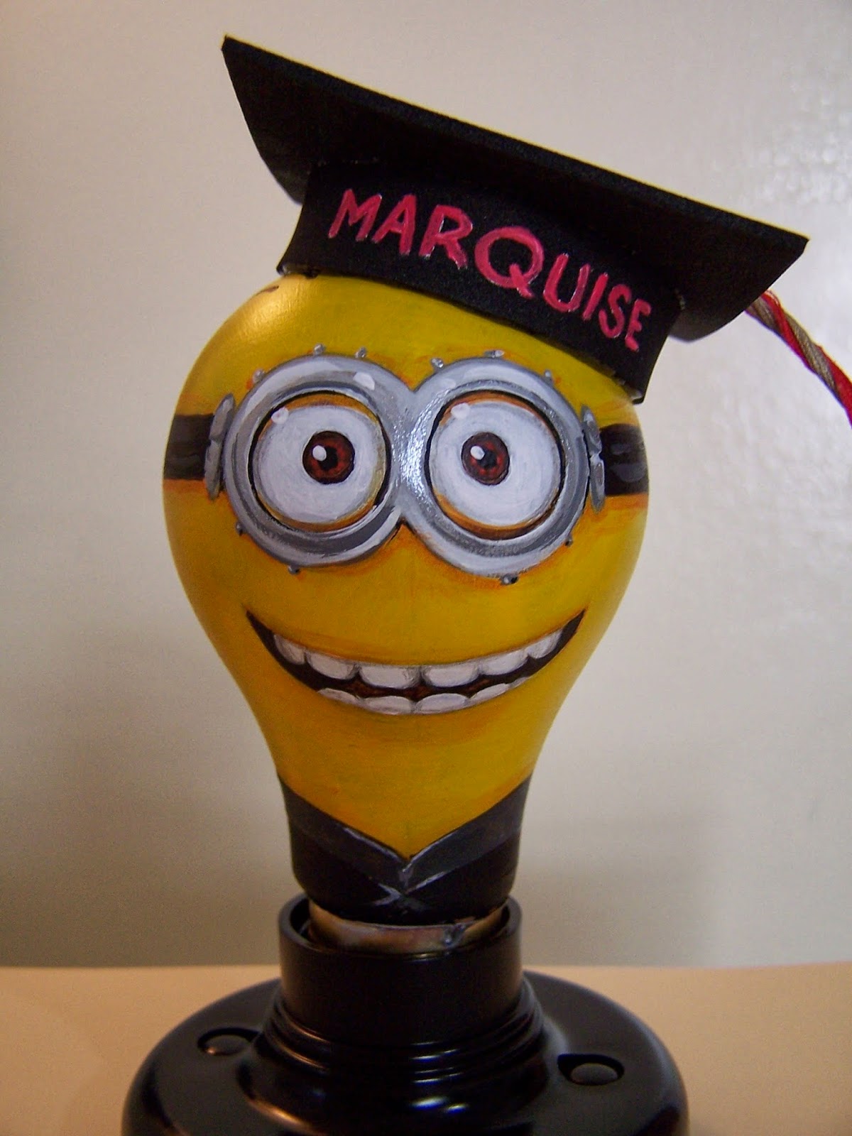 THE LIGHT BULB ART OF CHRIS MASON: MINION #3 - The Graduate!