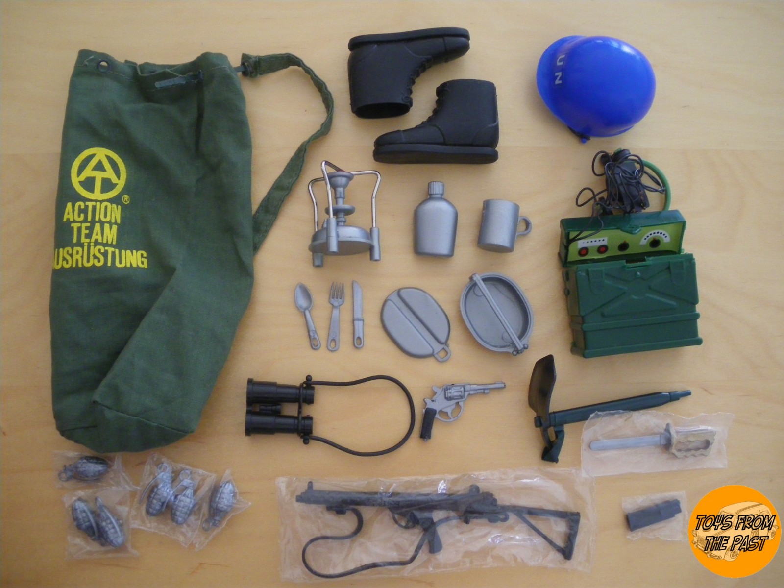 Toys from the Past: 09/01/2011 - 10/01/2011