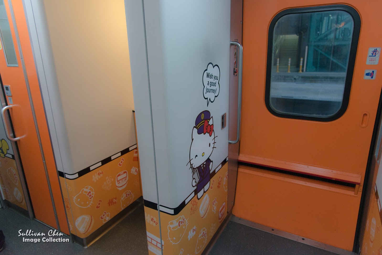 Hello Kitty Train | Travel Taiwan