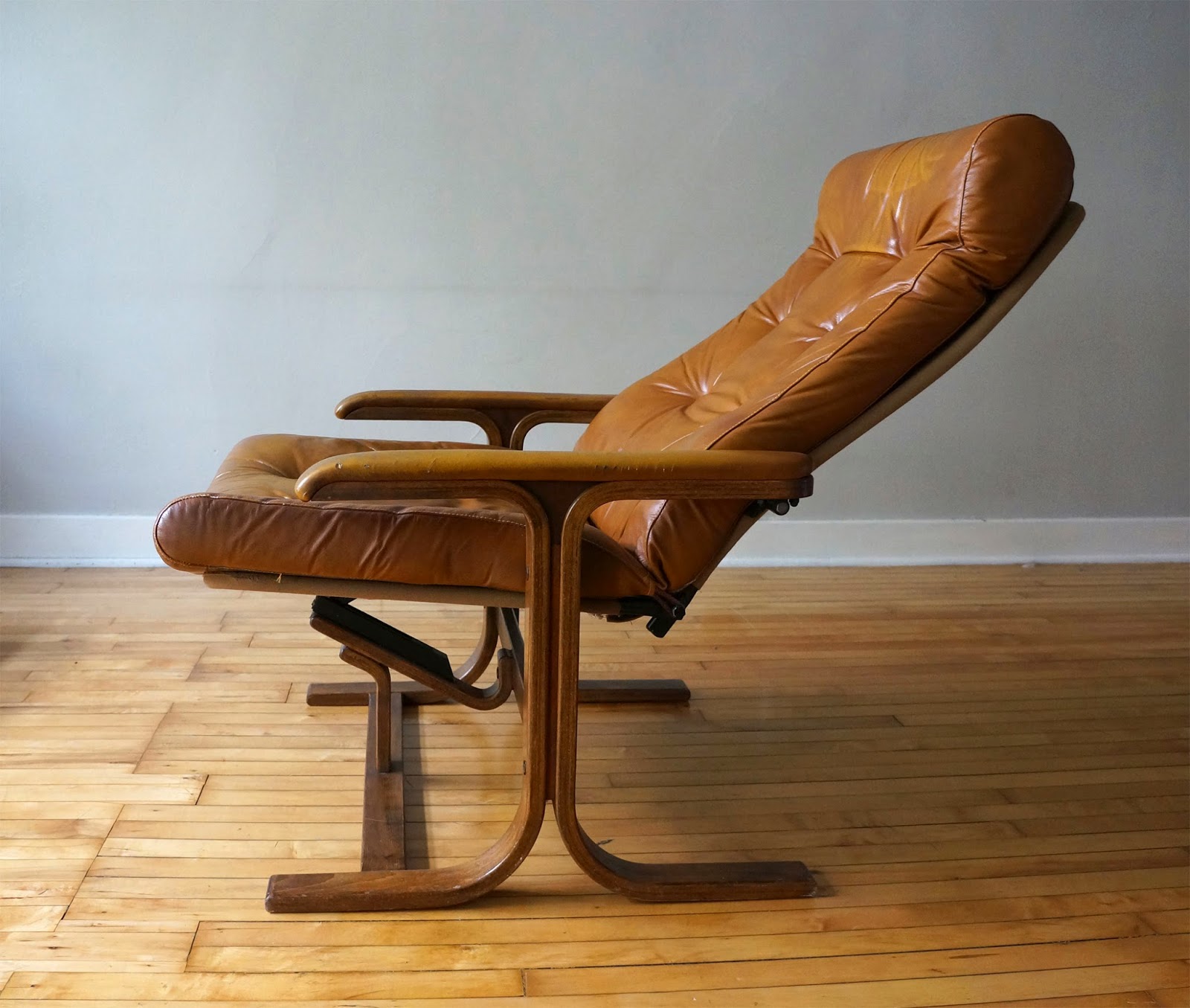 str8mcm: Ingmar Relling Lounge Chair