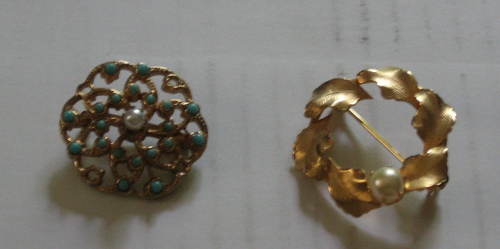 Grandma's Trash: THRIFTY TREASURES---?