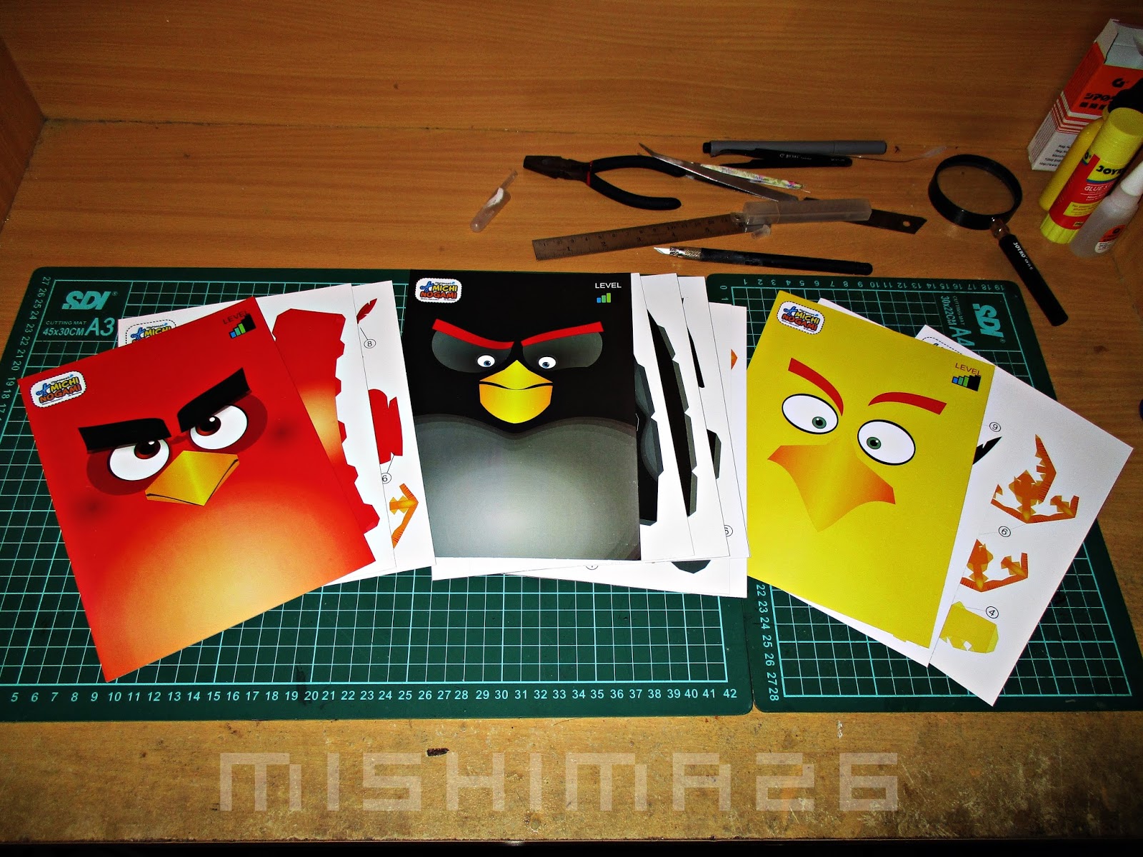 How To Make Your Own Playable Papercraft Version Of Angry Birds Paper ...