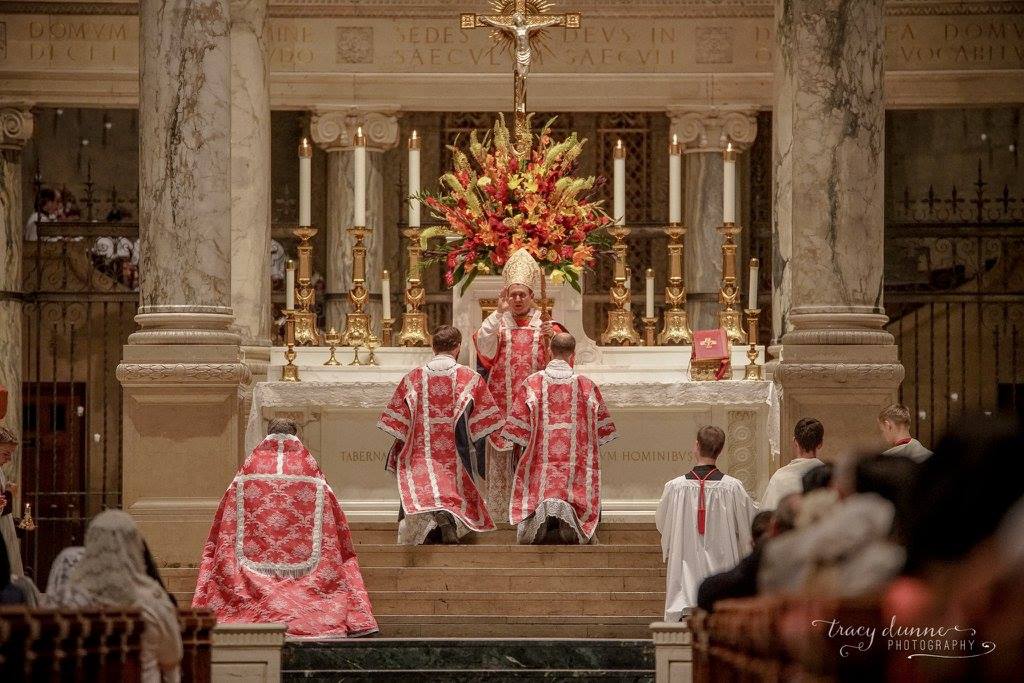New Liturgical Movement: Solemn Pontifical Mass from the Faldstool, St ...