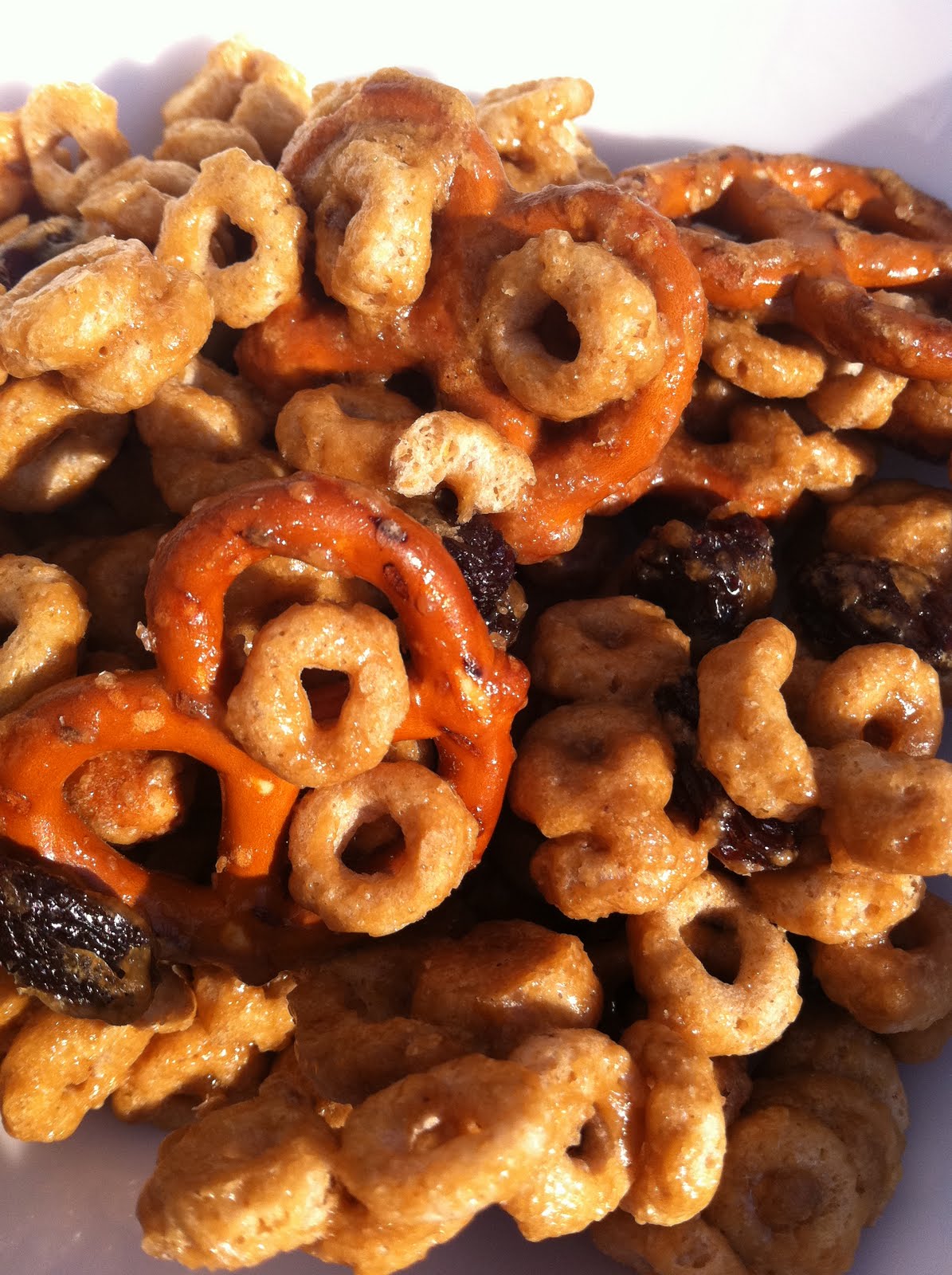 Cheerios Sweet and Salty Snack Mix Recipe - Thrifty Jinxy