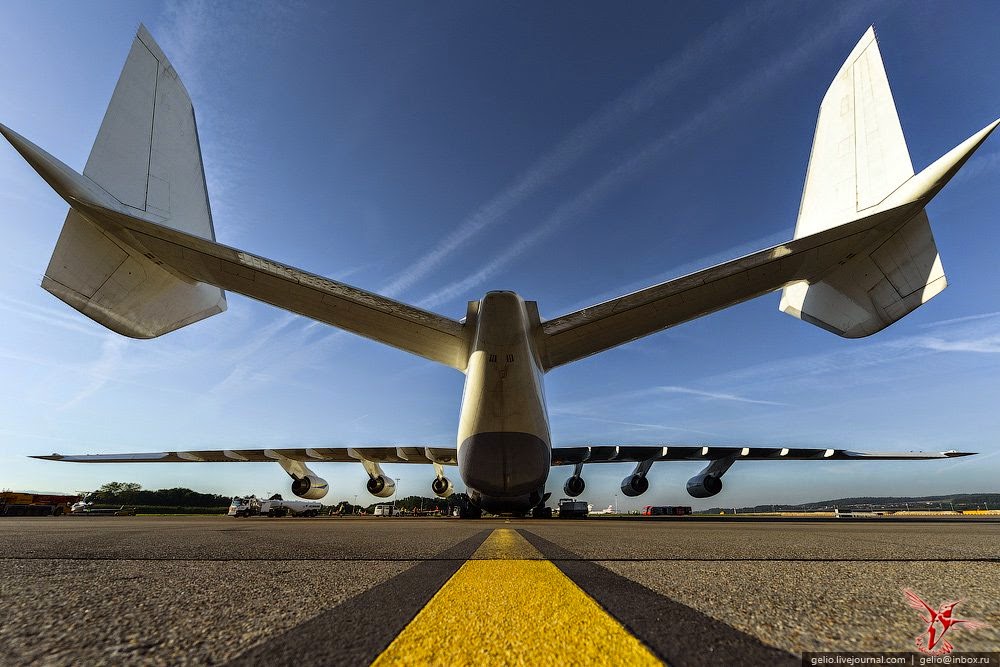 The largest plane ever built - World Of Technology