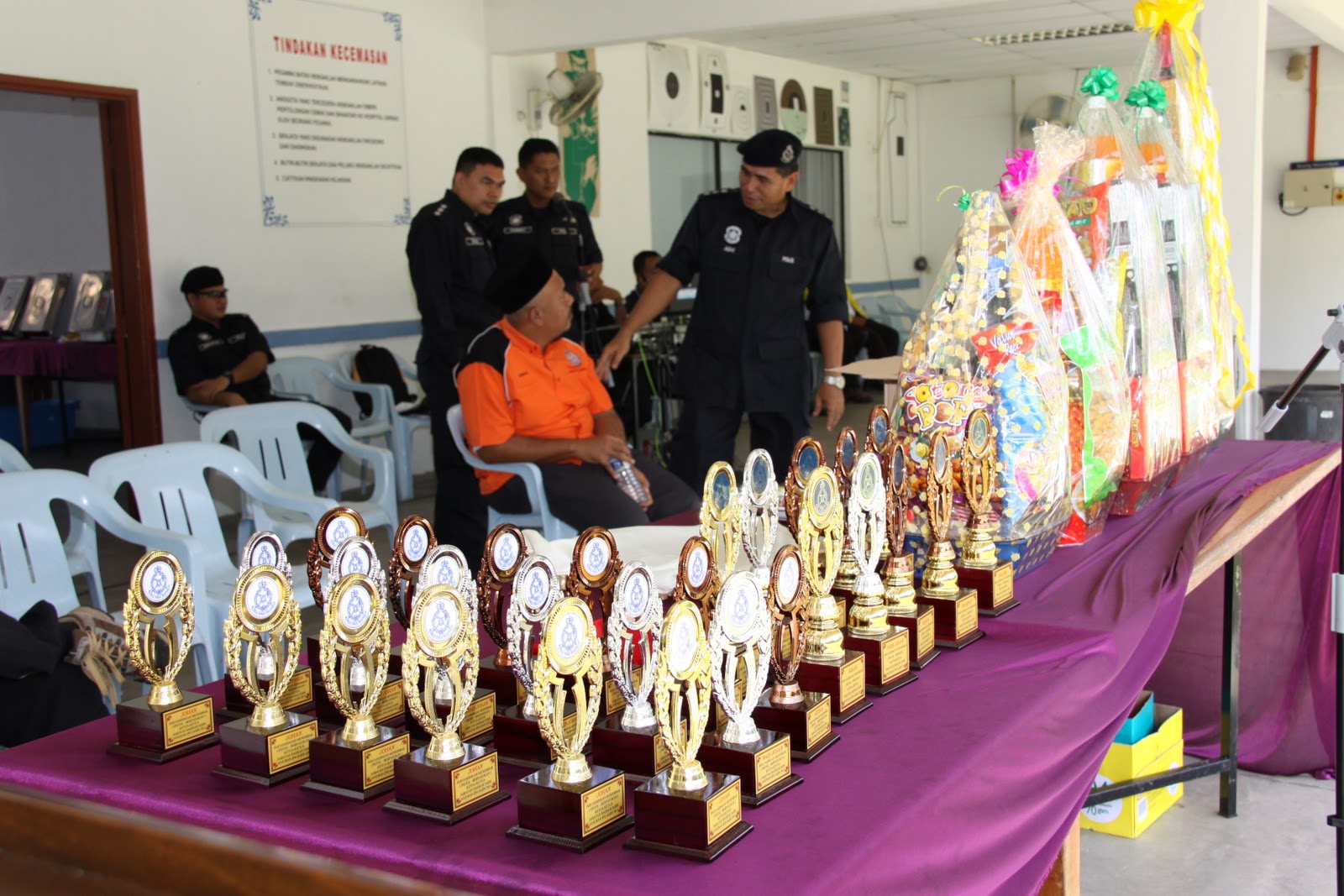 IPD Jasin: ACARA LATIHAN MENEMBAK BERSAMA KETUA-KETUA JABATAN DAERAH ...