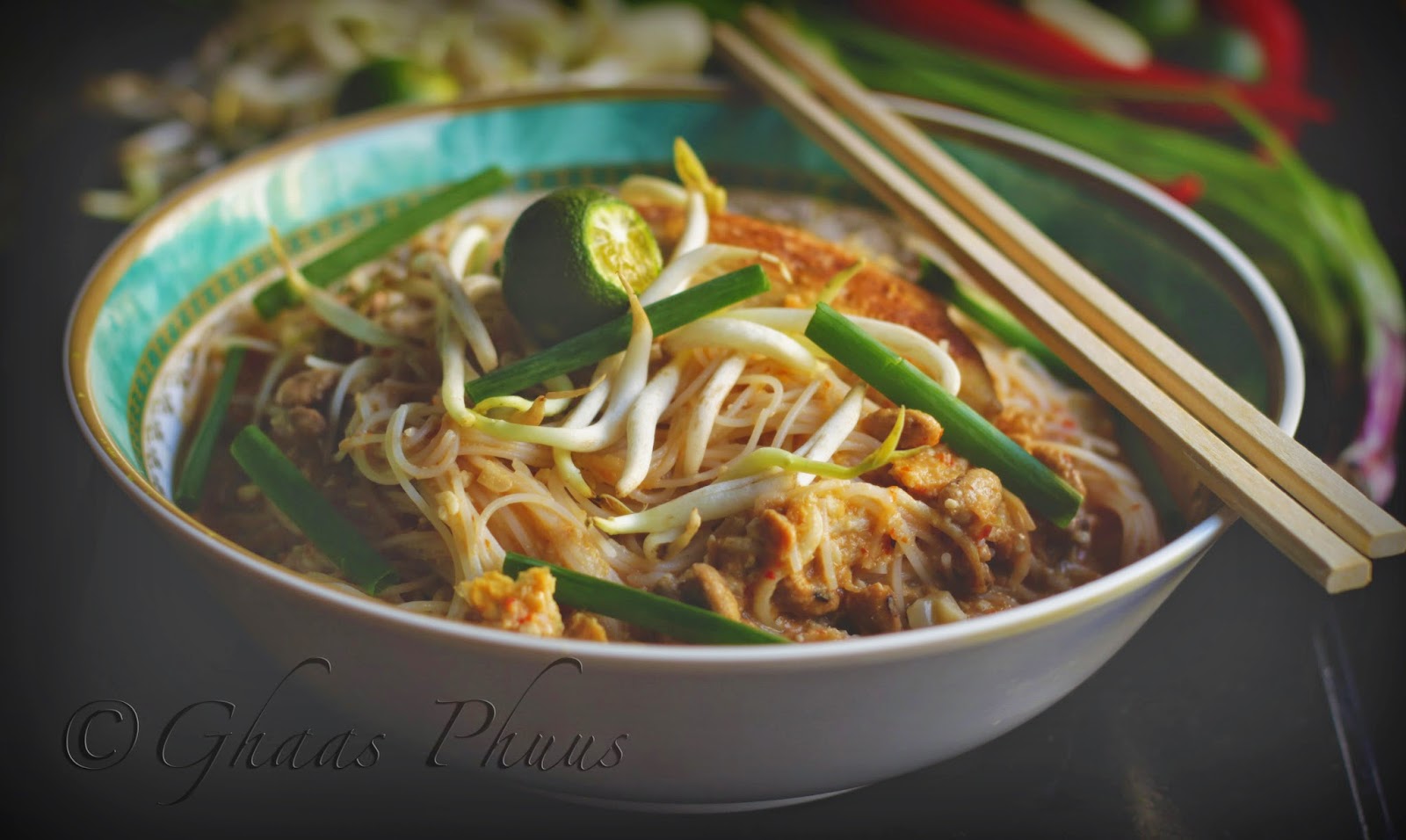 Ghaas Phuus: Vegan Mee Siam... So Shiok!