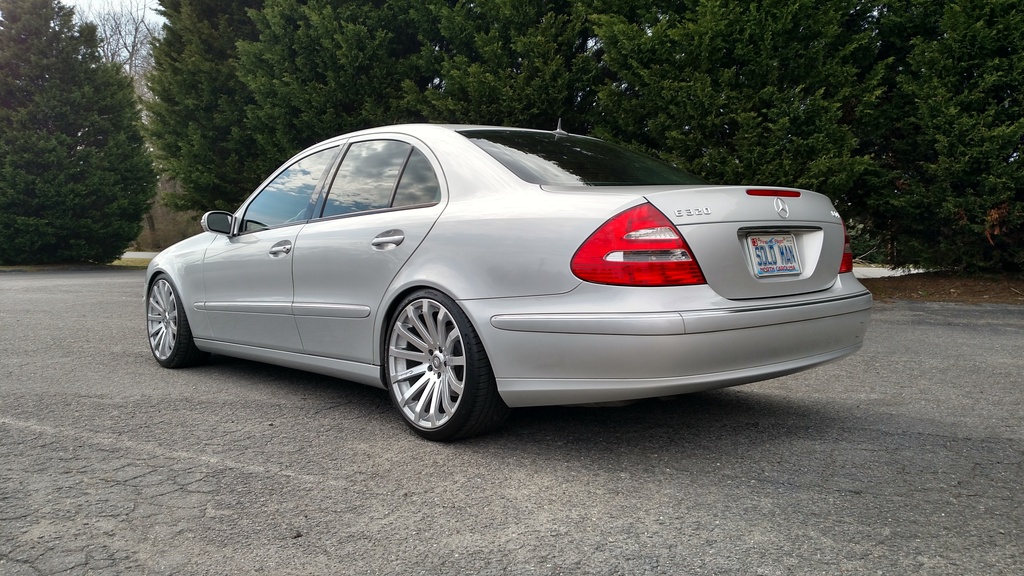 Mercedes-Benz W211 E320 on R19 MRR HR9 Rims | BENZTUNING