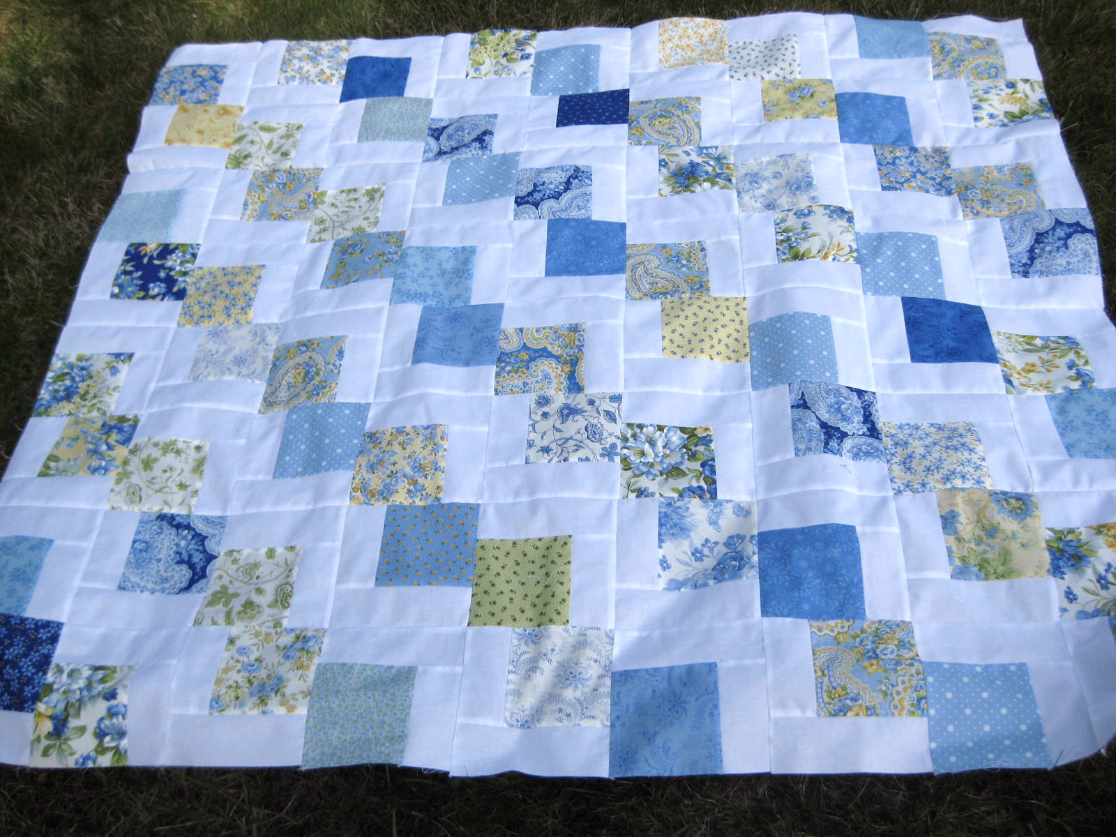 The Yarnarian: Floating Squares