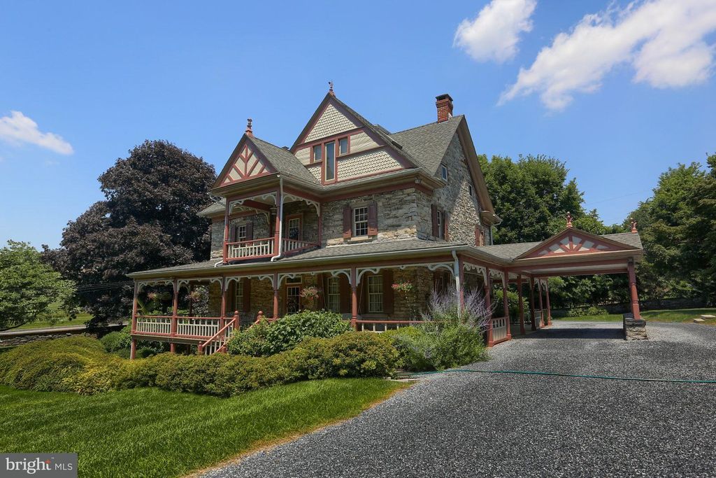 Sweet House Dreams: Spring Garden Farm, 1792 Victorian Farmhouse in ...