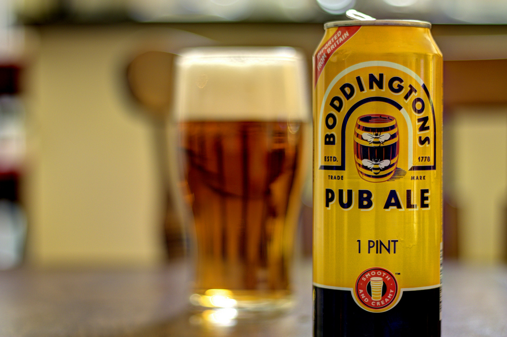 Bier+Randzaken Maart (1): Boddingtons Draught Bitter - Engeland