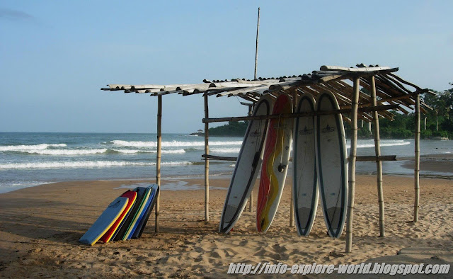Ghana Surfing ~ World In Your Eyes