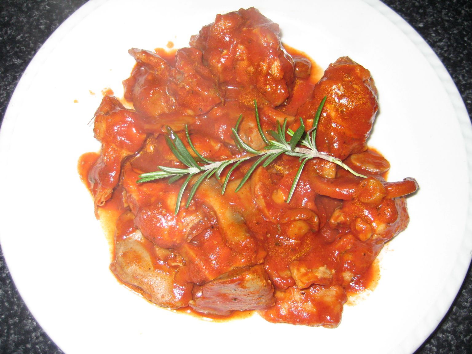 LAS RECETAS DE MAMA ROSA: Conejo entomatado a las finas hierbas