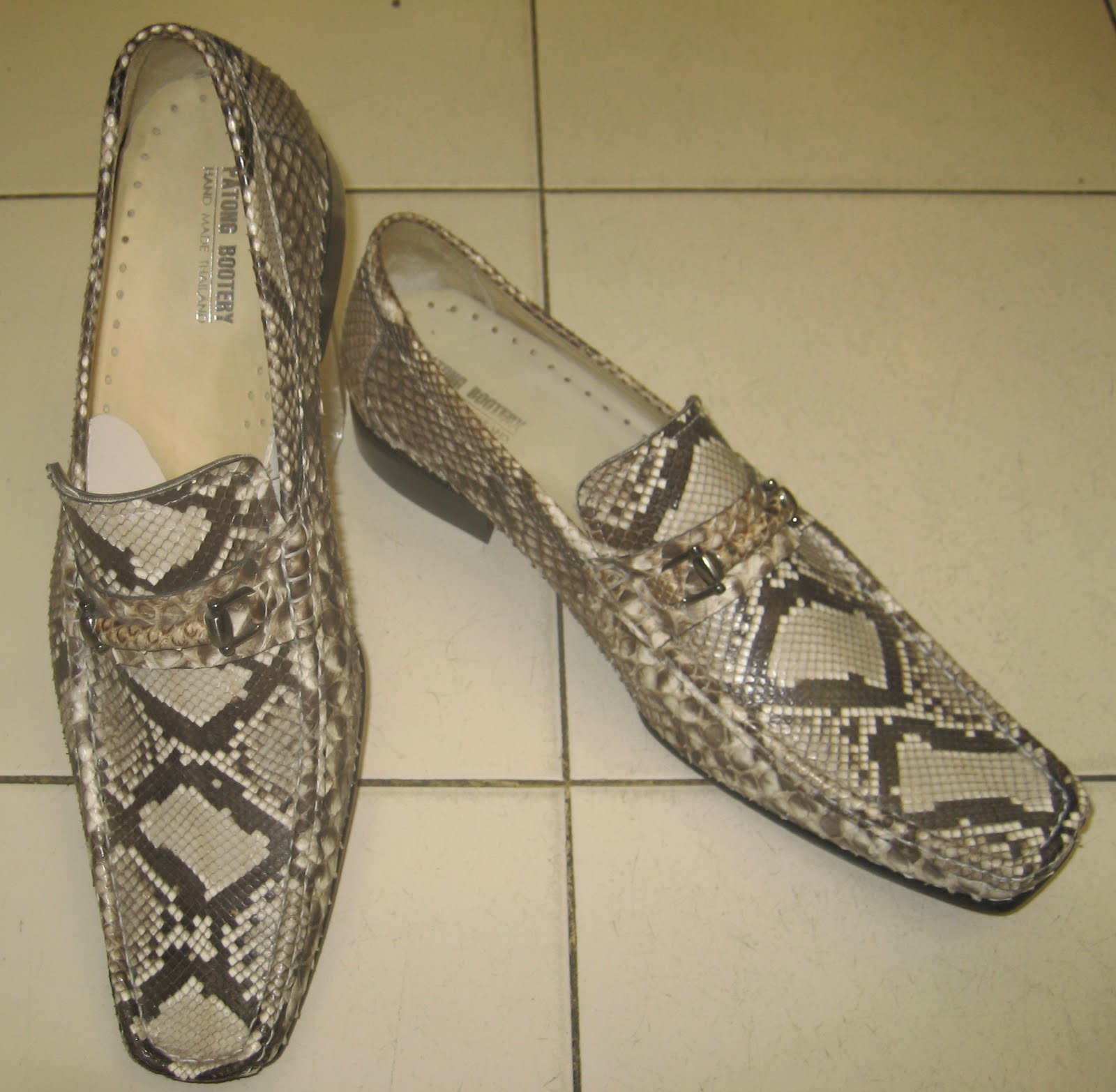 Kata Bootery: Men Shoes
