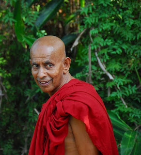 සුමතිපාල නා හිමි සෙනසුන් අරණ . . . Sumathipala Na Himi Senasun Arana ...