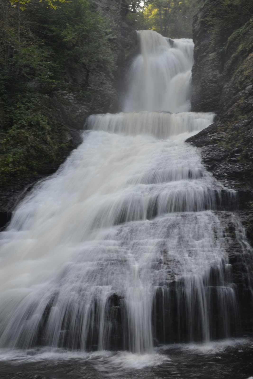 Nanda & Nathan The Travellers: Dingmans Falls