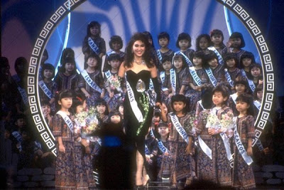 Bohol's Roving Eye: Remember the Little Sisters of Miss Universe?