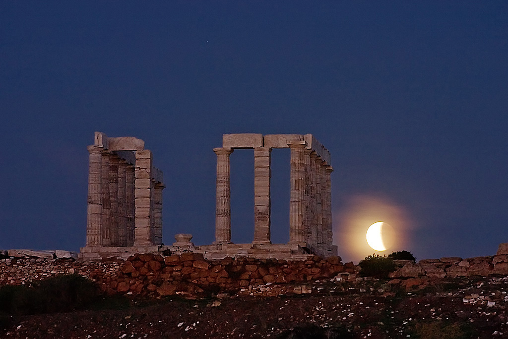 ΔΙΑΛΟΓΙΣΜΟΥ ΑΝΑΖΗΤΗΣΗ: Η ΣΕΛΗΝΗ ΘΕΑ ΤΟΥ ΦΕΓΓΑΡΙΟΥ.