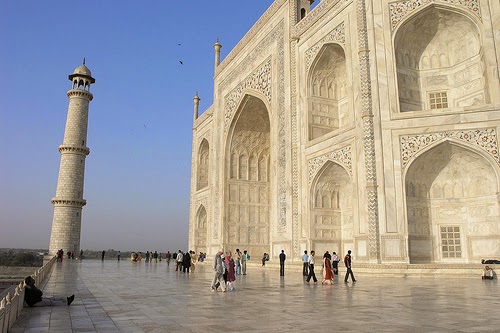 Travel & Tour: Taz Mahal in Agra