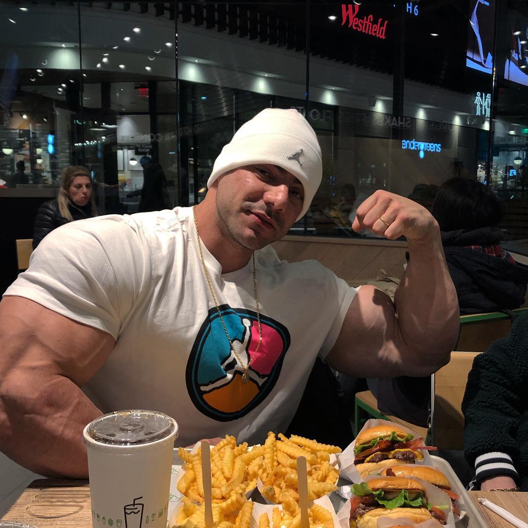 Muscle Lover: Brazilian bodybuilding super star - IFBB Pro Rafael Brandao