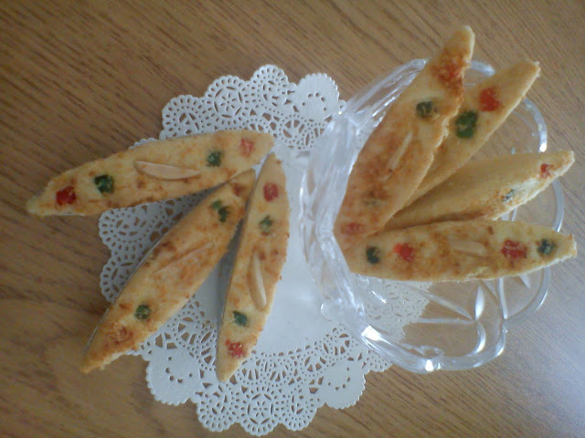 DaRi DaPuR LiZa: BISKUT SAMPAN KER...BISKUT KAPAL NIE....AP2 JER LA....HIHI