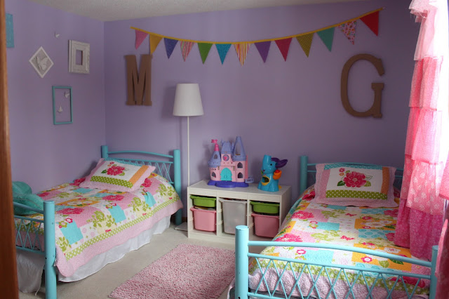 thatssewnina: Our Girly Room