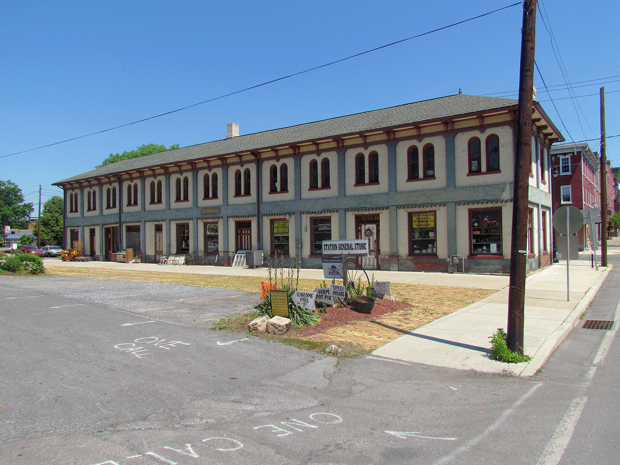 PHOTOS: MIDDLE DIVISION WEST