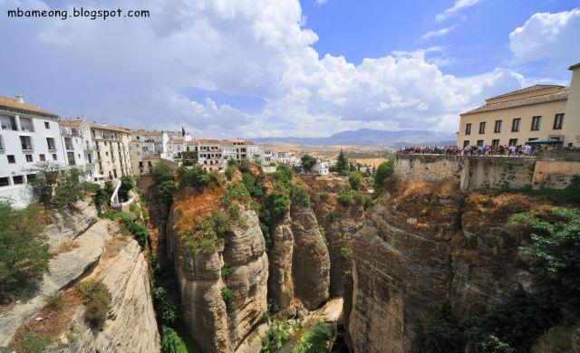 Kota Ronda Spanyol Kota Indah Dan Mengerikan di Tepi Jurang | Mba Meong