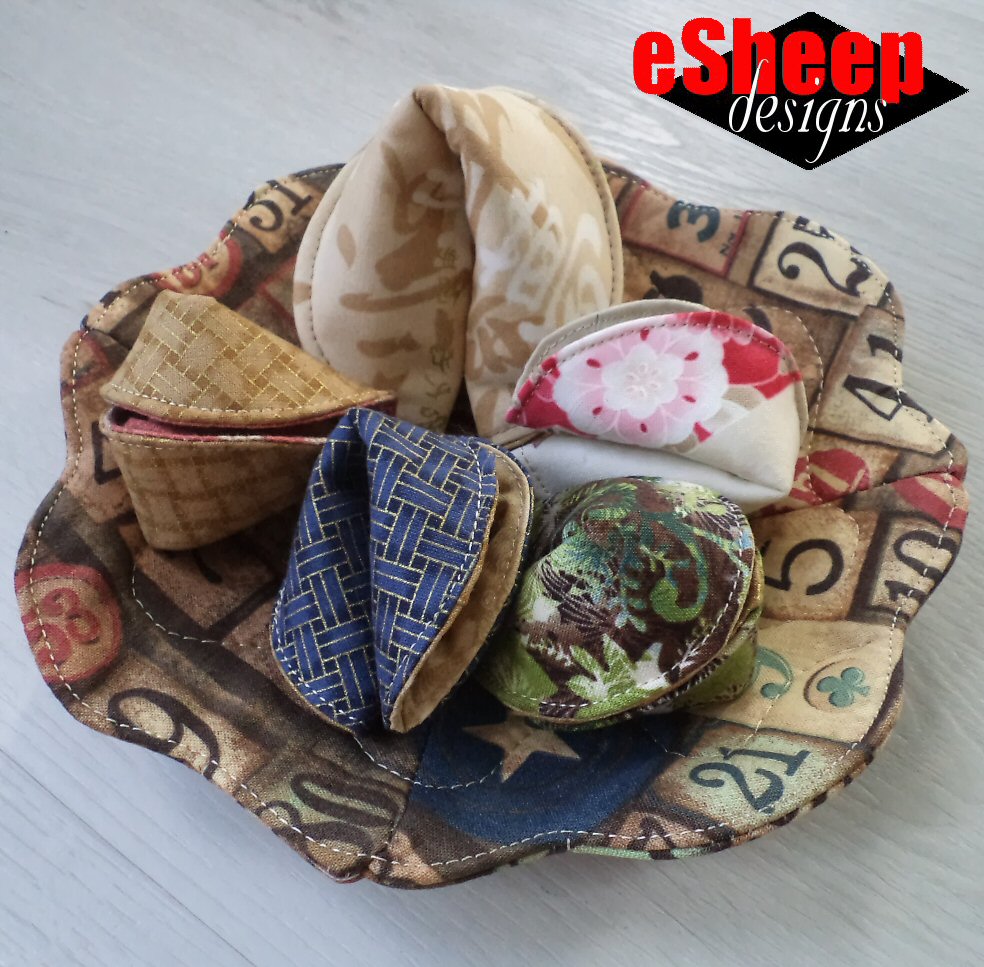 eSheep Designs: Quick Craft Mondays: Quilted Fabric Plates