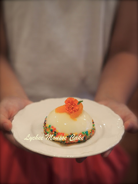 Helena's Kitchen: Lychee Mousse Entremets （荔枝慕斯甜点）