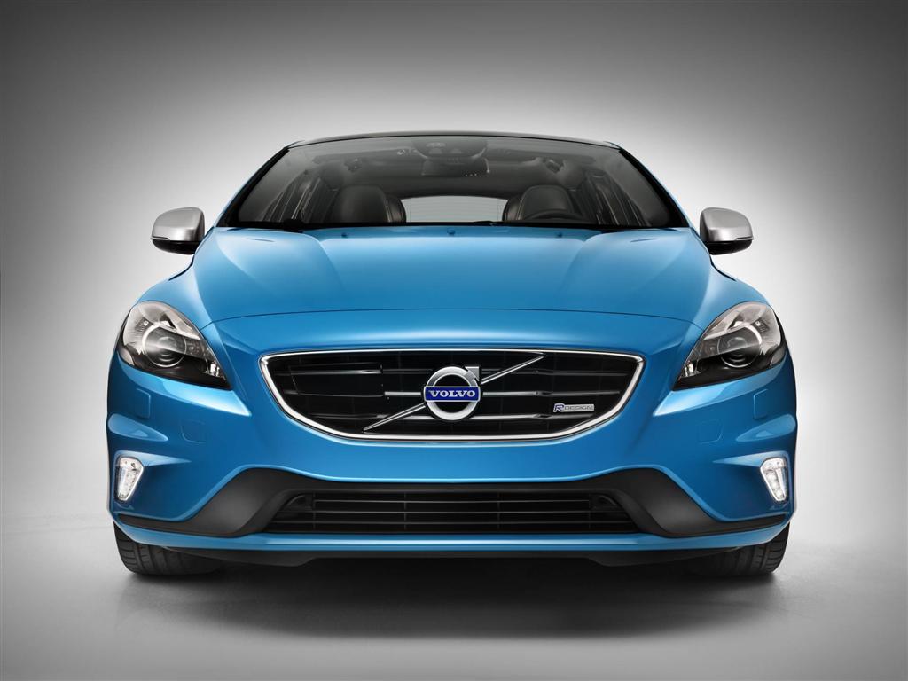 Nancys Car Designs: 2013 Volvo V40 R-Design