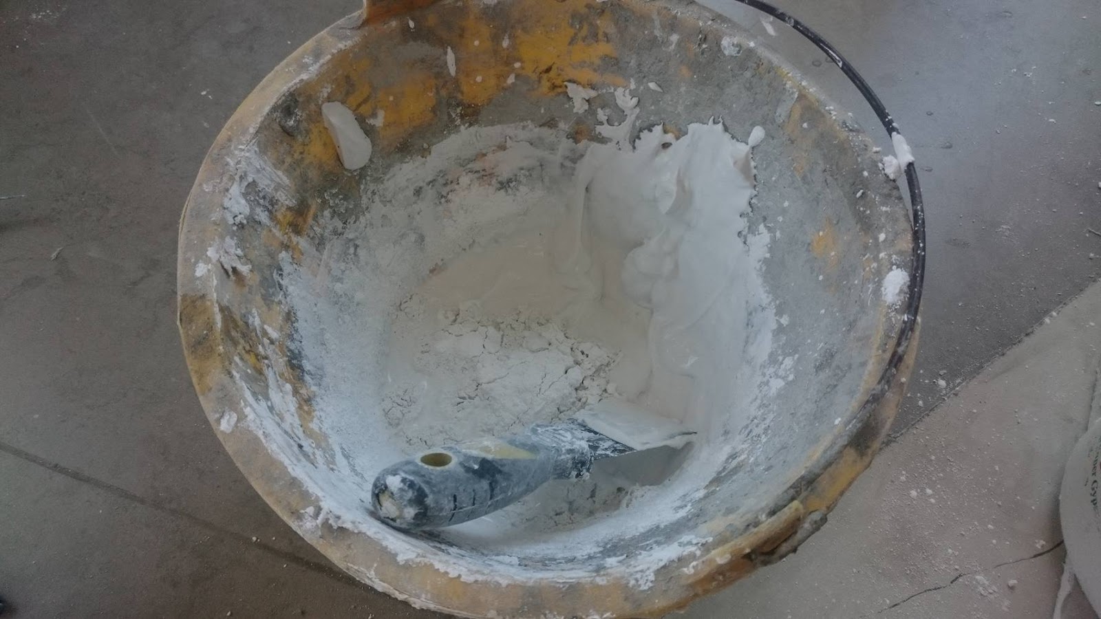 Tips dan Teknik untuk Plaster Simen Putih atau Syiling ~ Marma Homestay ...