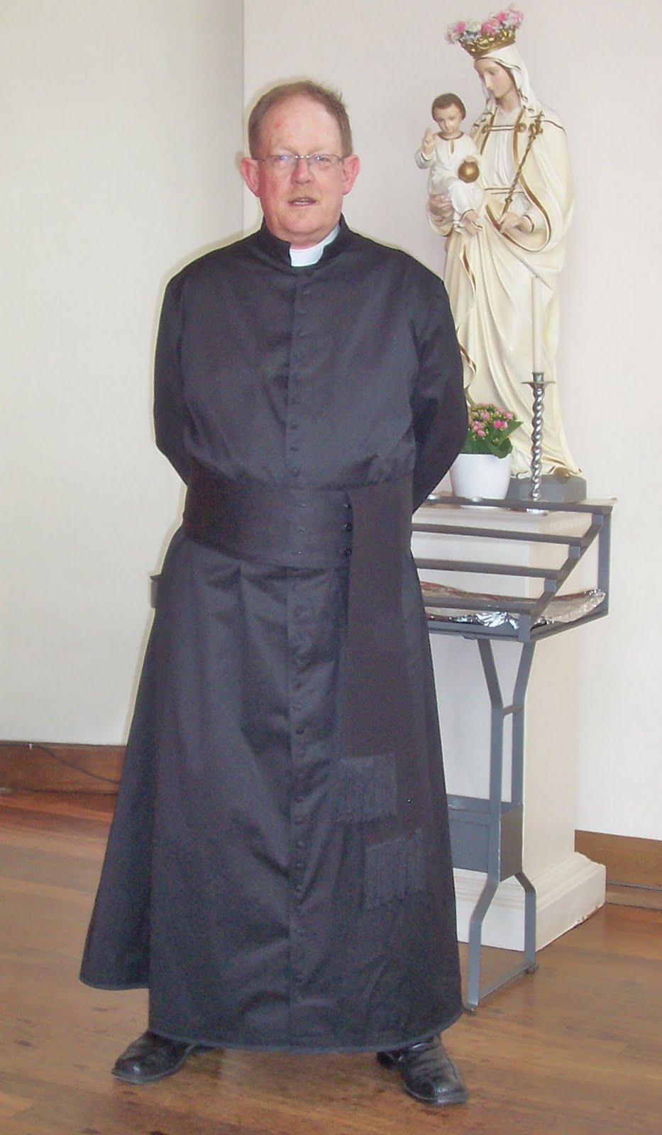 Zelie's Roses : Cassocks, Cottas & Soutanes.