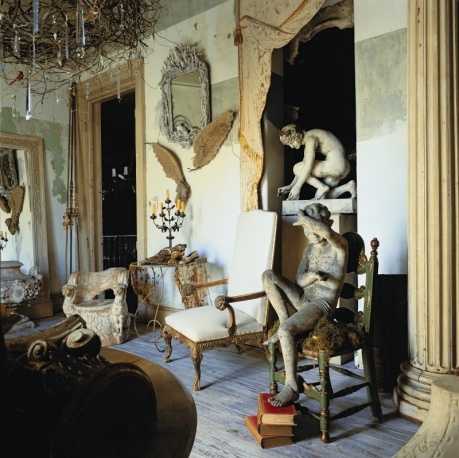 Eye For Design: Decorate Your Interiors With Classical Statuary
