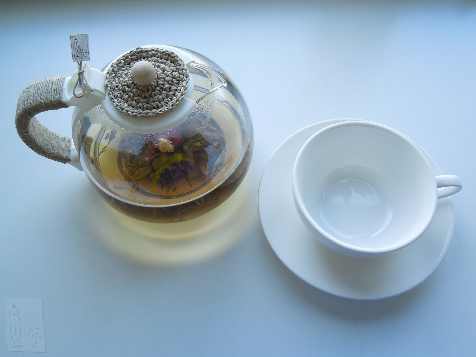 Iva did it.: Čaj u obliku cveta.