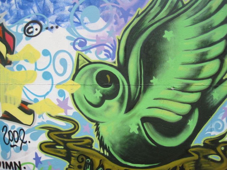 grafity: 7 Cool Street Art Bird Graffiti Designs